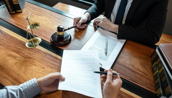 Legal Writing in Plain English: Optimizing Clarity in Legal Documents